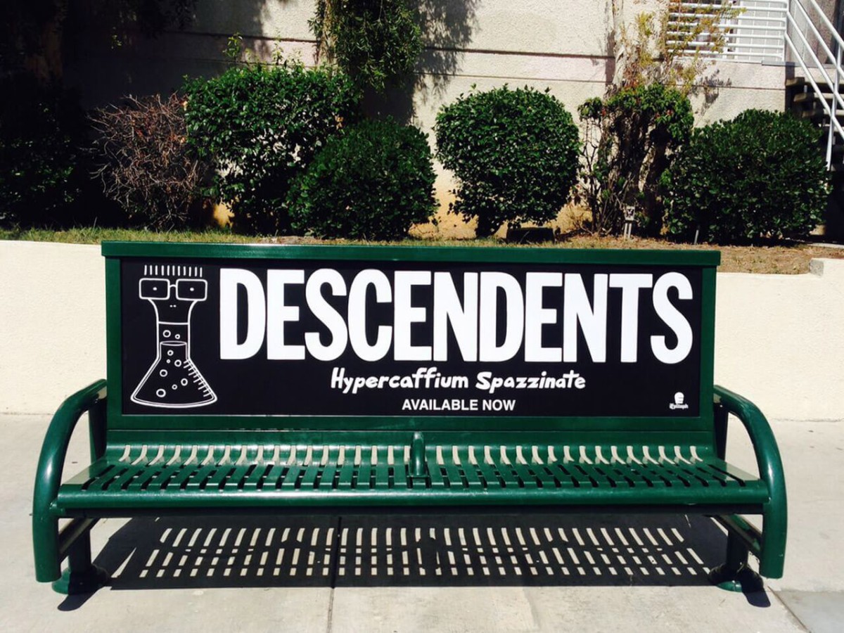 BUS BENCH ADVERTISING 🌟 WILD POSTING®